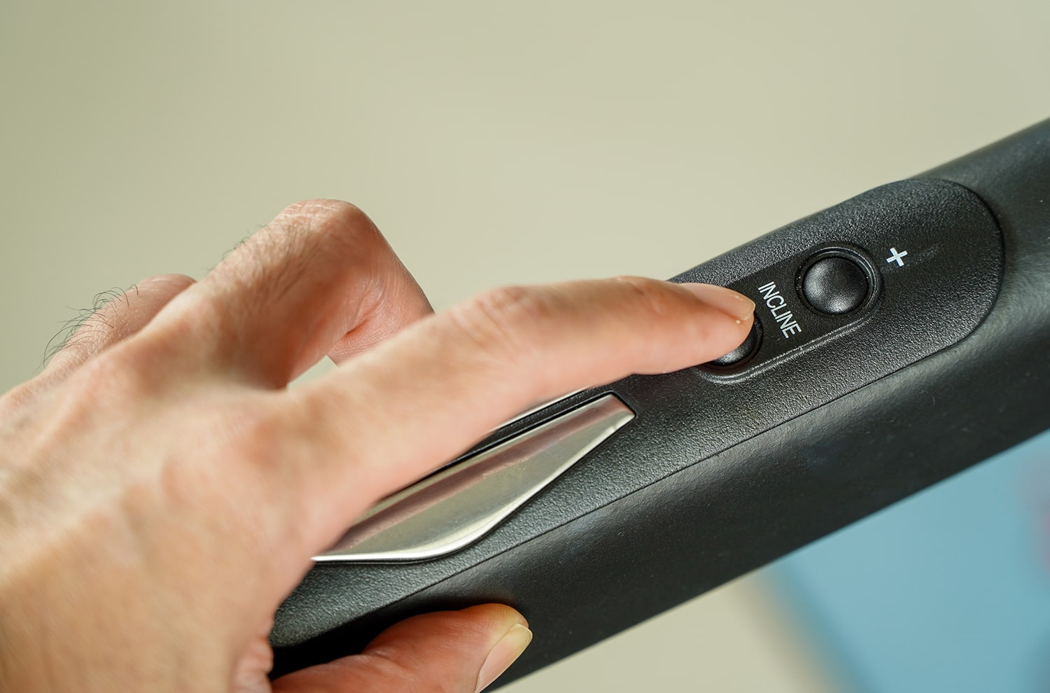 Incline Running Treadmill Workout: 5 Reasons to Try It!