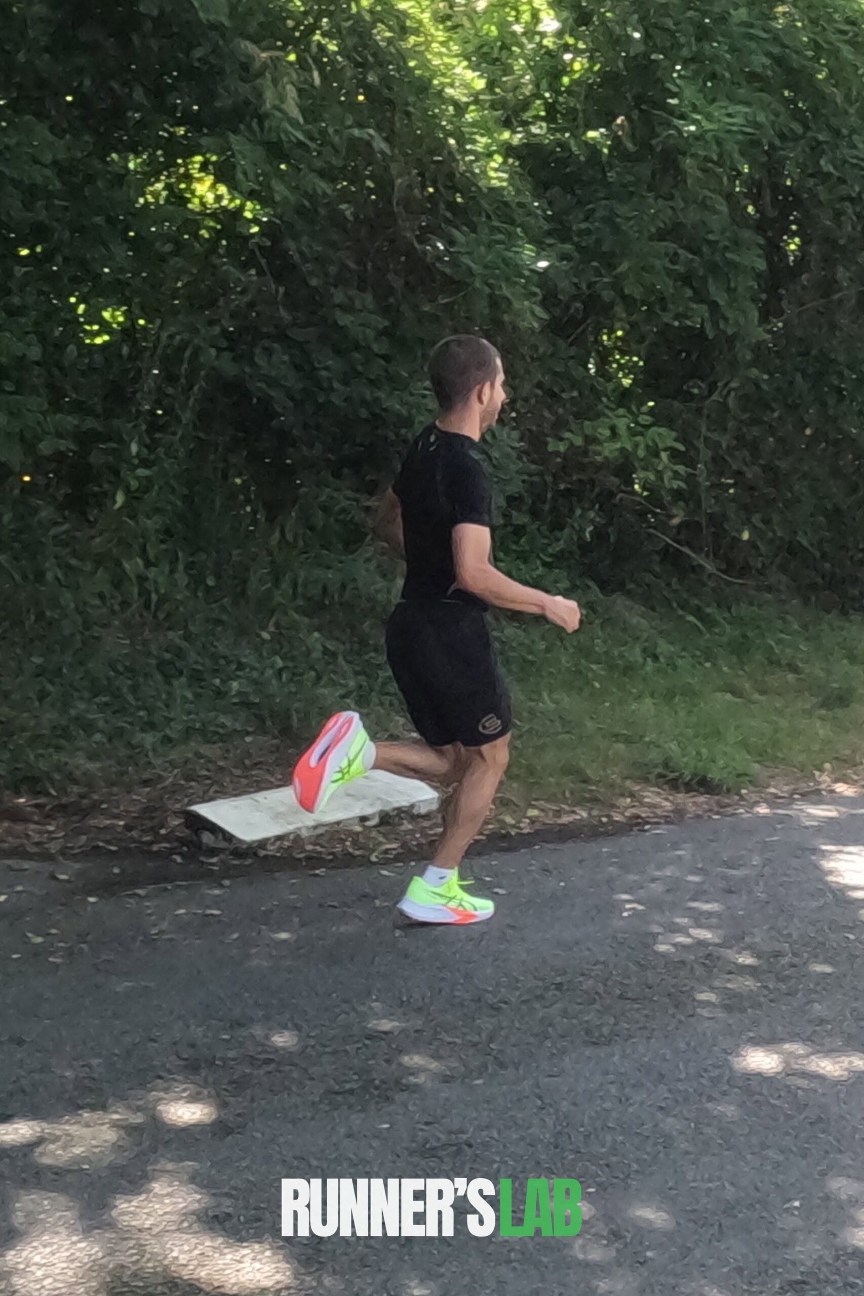 Asics Magic Speed 4 Review: Successful Max Cushion Turn?